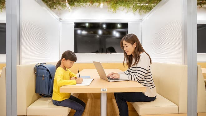 🌟勉強会に最適🌟【新宿駅西口徒歩4分|貸し会議室|16G】半個室/無料Wi-Fi/電源/55inモニターの写真12