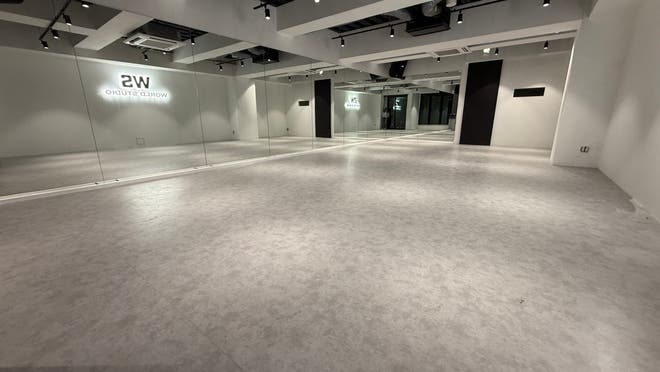 ワールドスタジオ7階、展望最高!スタイリッシュでお洒落なスタジオ。ダンスやウォーキング、ヨガはもちろん、SNS動画撮影など様々。の写真2
