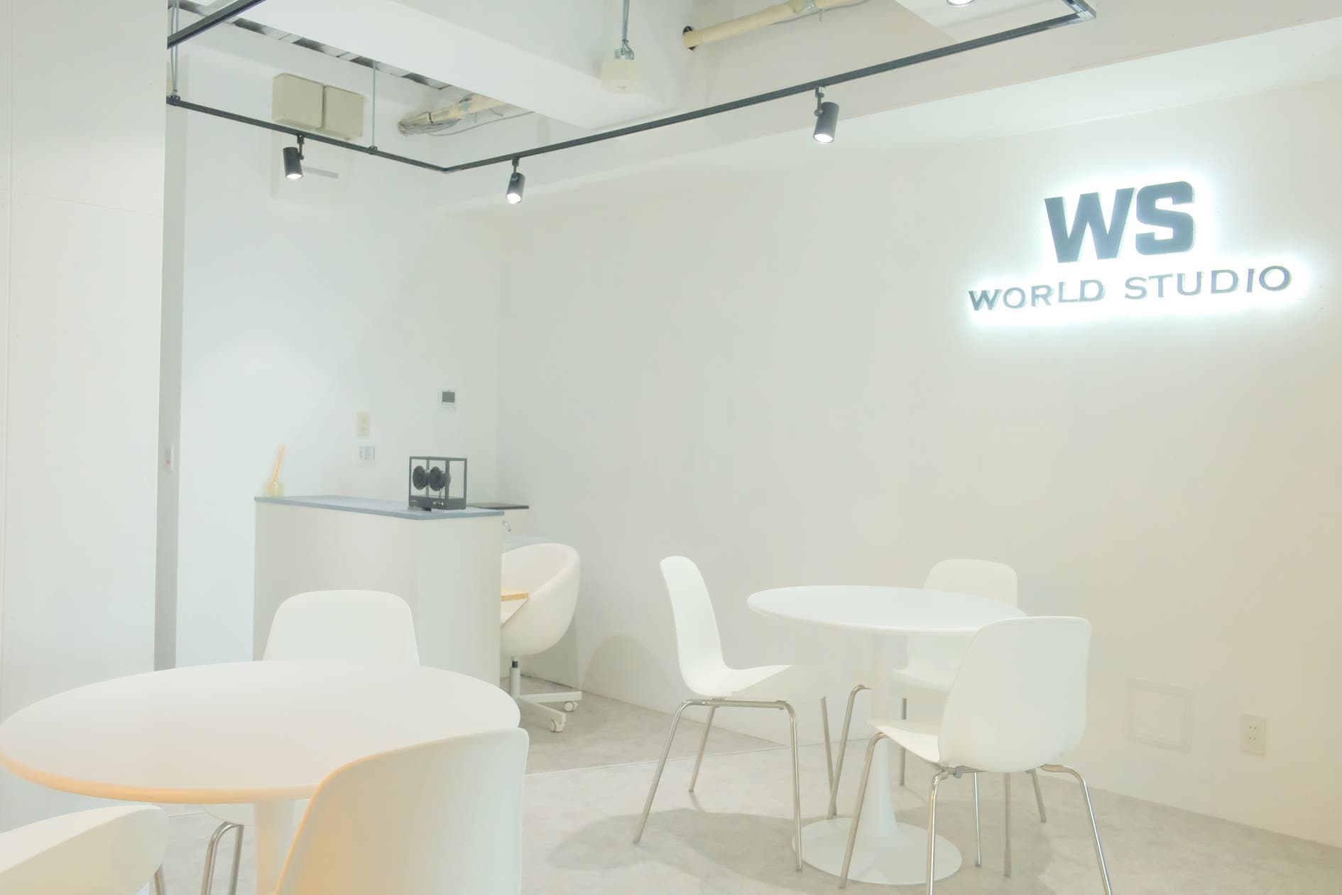 ワールドスタジオ7階、展望最高！スタイリッシュでお洒落なスタジオ。ダンスやウォーキング、ヨガはもちろん、SNS動画撮影など様々。の写真3