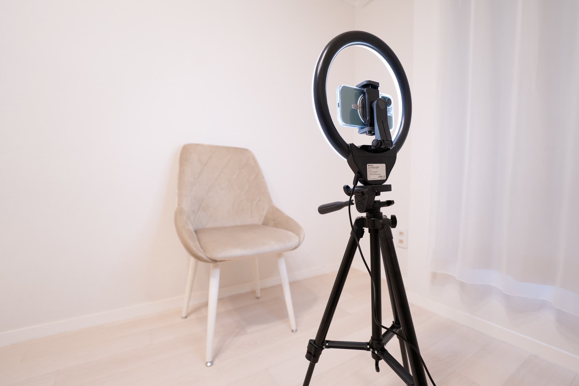 【✨OPEN PRICE✨】＼立川から一駅／国立駅4分完全個室🌱やさしい色合いのお花が彩るナチュラルな多目的サロン💐の写真8