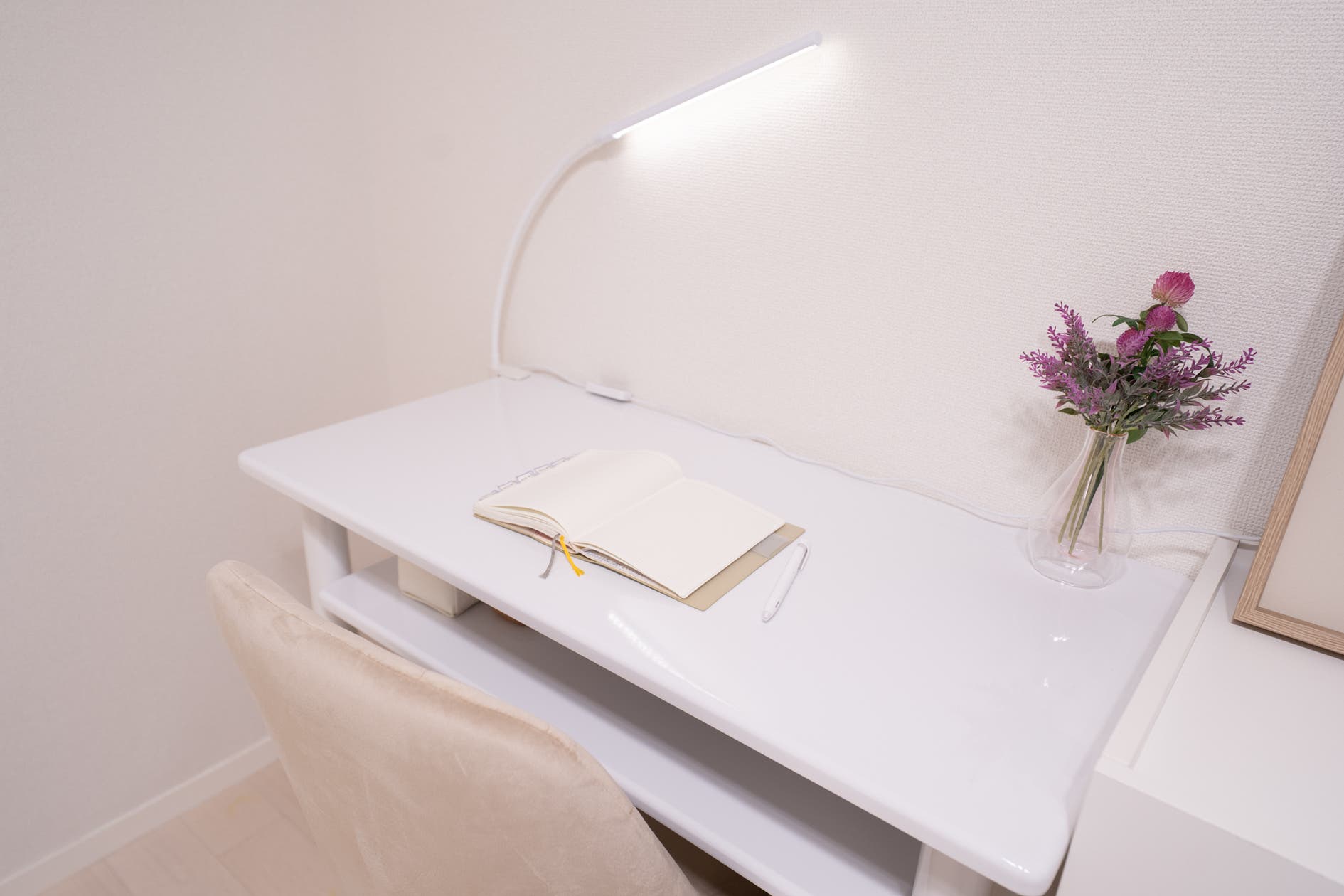 【✨OPEN PRICE✨】＼立川から一駅／国立駅4分完全個室🌱やさしい色合いのお花が彩るナチュラルな多目的サロン💐の写真9