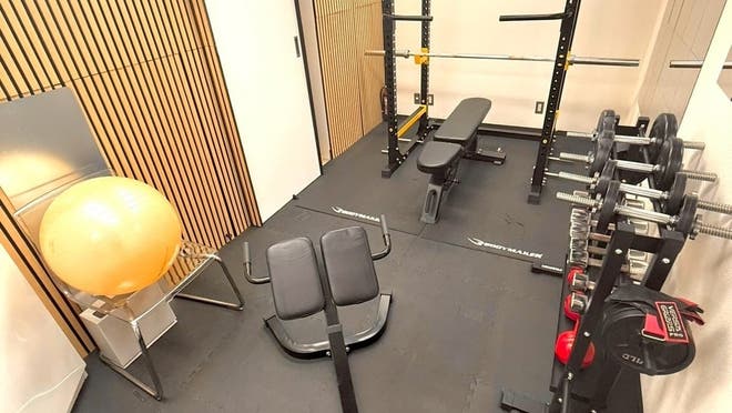 赤坂駅から徒歩2分好立地サロンジムの写真1