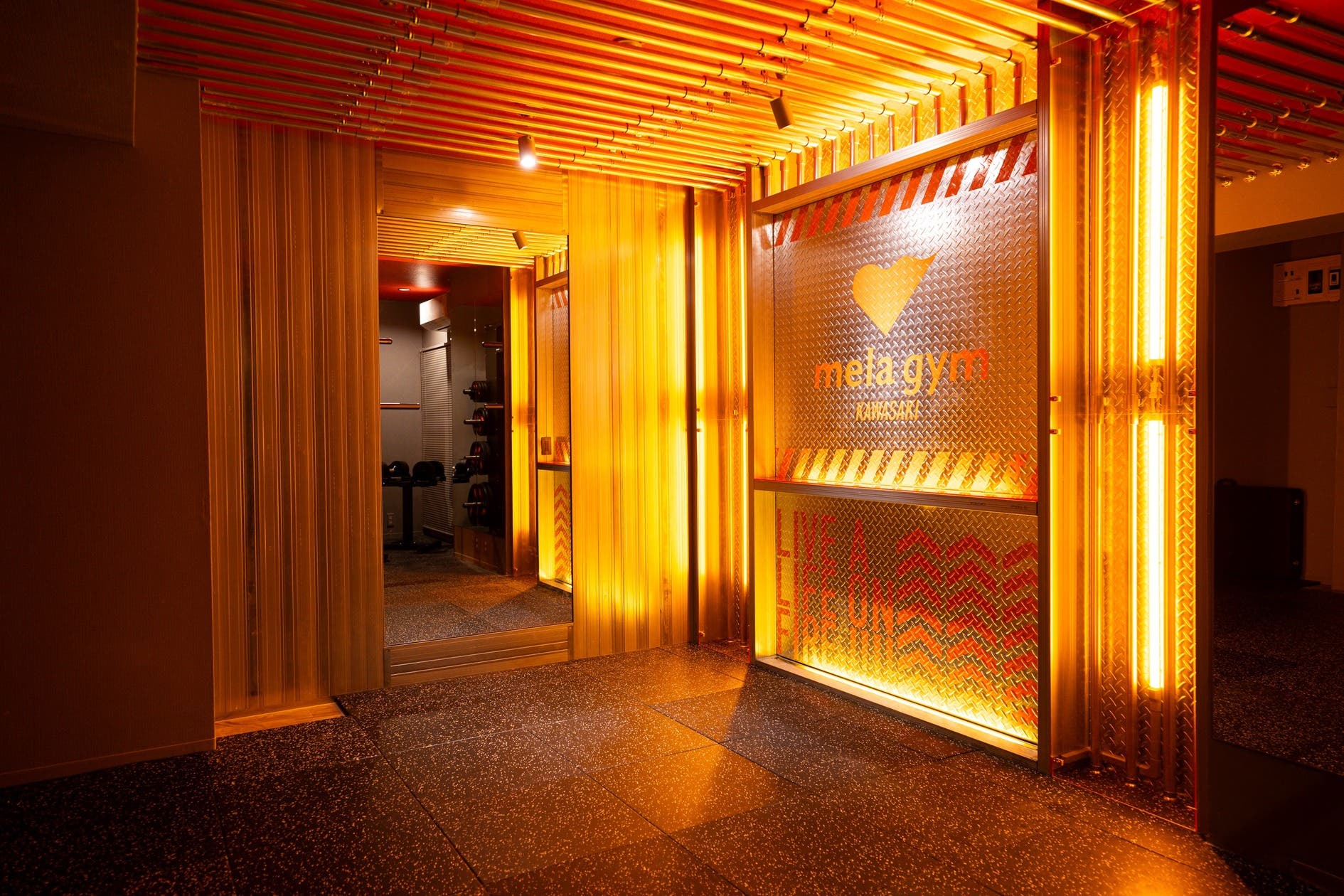 【川崎駅徒歩５分】❤️‍🔥空間で“また来たい”をつくる❤️‍🔥｜トレーナーが選ぶNo.1レンタルジム🏋️‍♀️の写真6