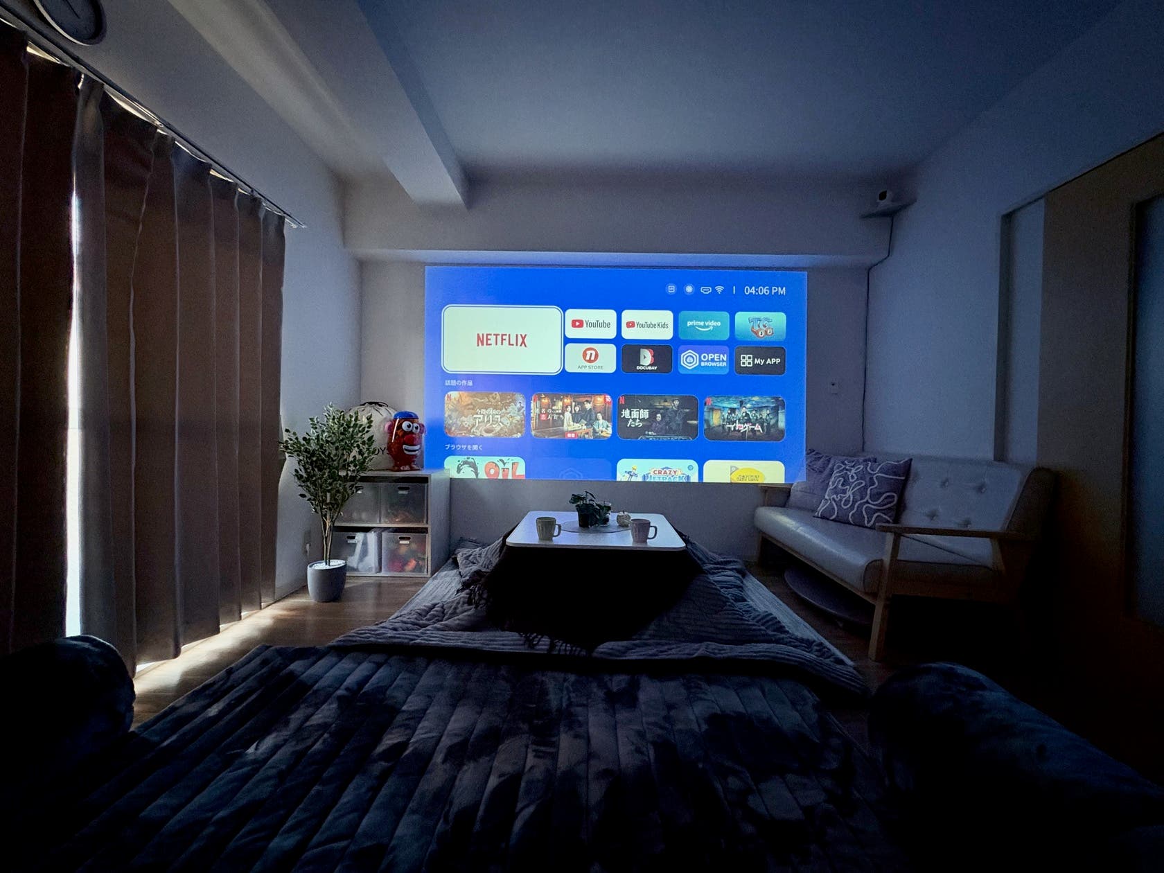 リニューアル✨ラグソファ✖️超大画面プロジェクター🎥冬はこたつでチルしよ？🐣DVD、地デジ視聴🆗ゴミ処理無料🙆‍♀️の写真4