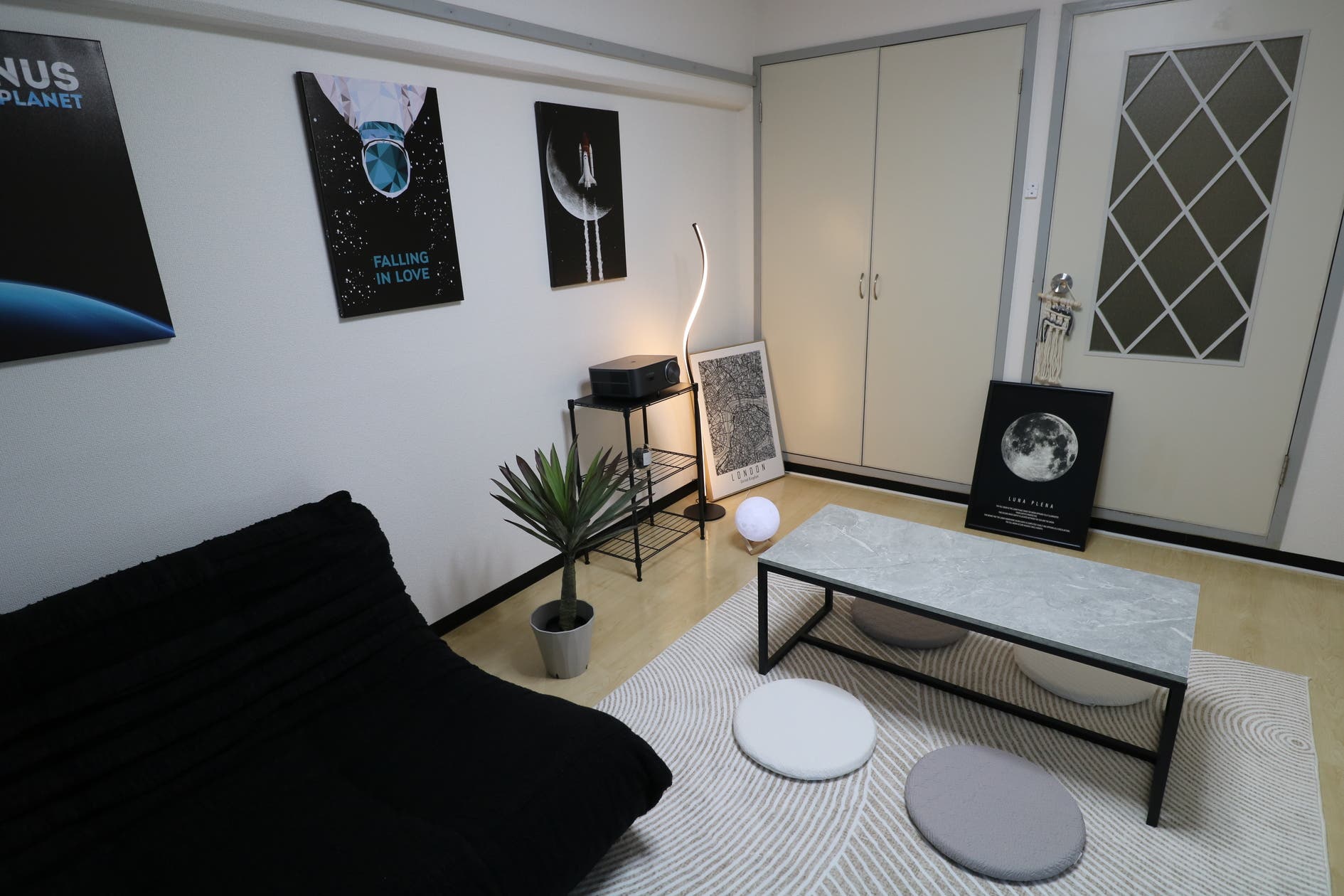 11月NEWOPEN🎉JR西川原・就実駅徒歩20秒🚃お部屋のコンセプトは宇宙🌌ミニキッチン有り🍴の写真5