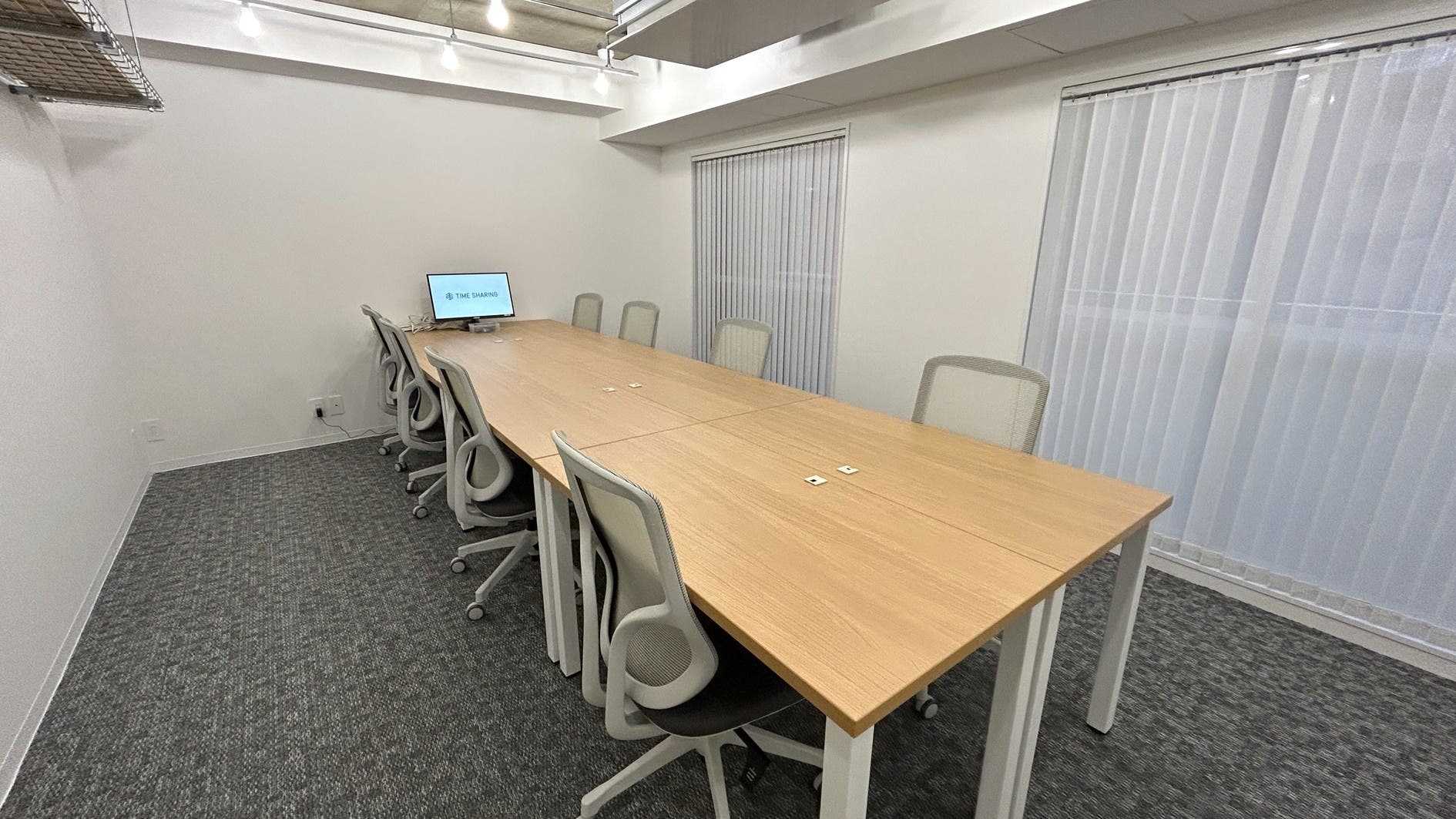 103【代々木駅 5分！便利な駅近♡】無料Wi-Fi♪会議やテレワーク利用に最適な完全個室☆の写真1