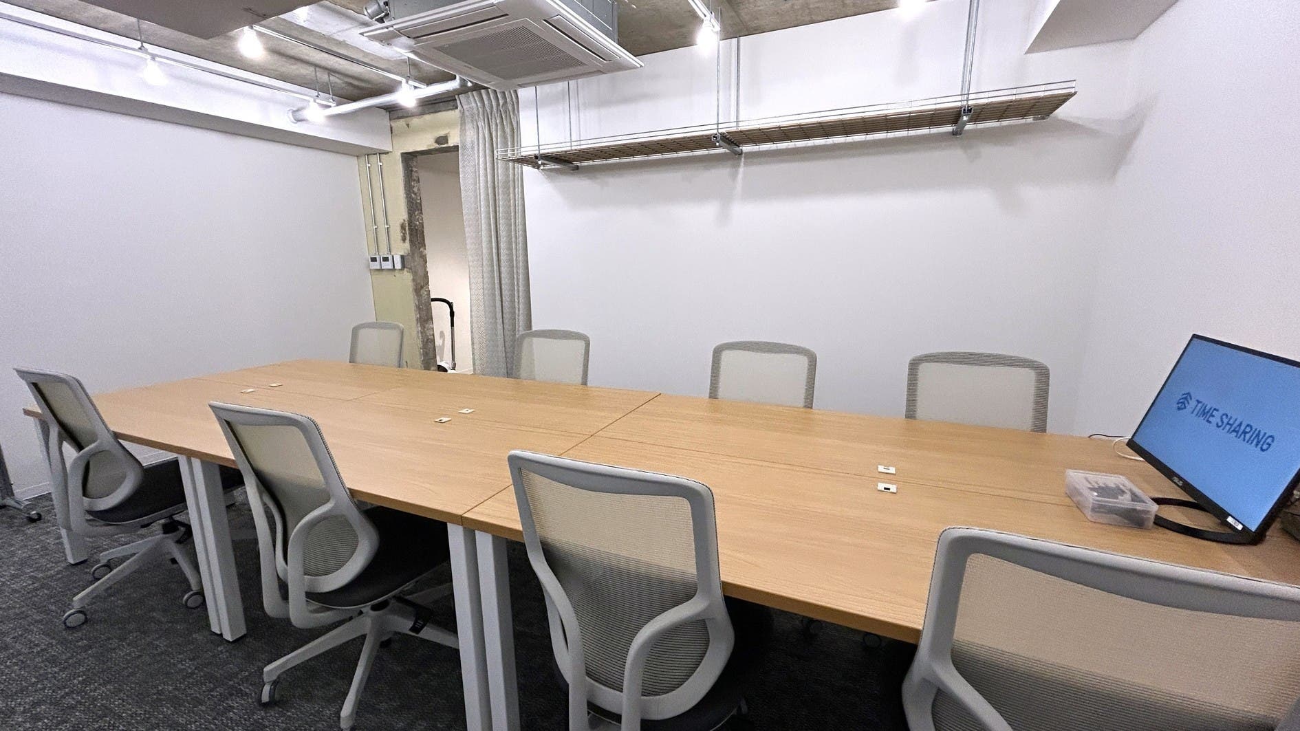 103【代々木駅 5分！便利な駅近♡】無料Wi-Fi♪会議やテレワーク利用に最適な完全個室☆の写真3