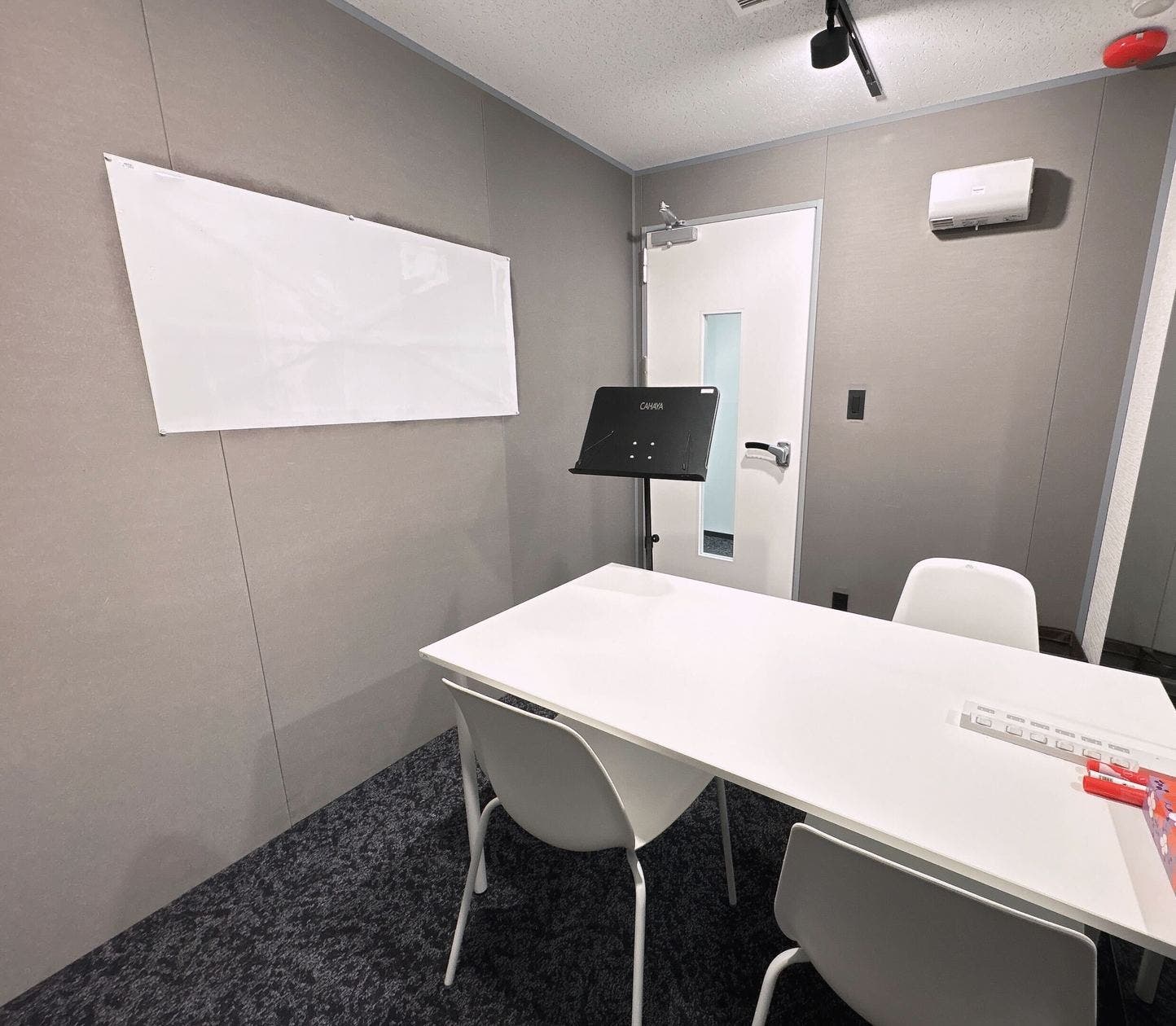 【渋谷駅徒歩6分】防音スタジオ（ルーム11）：楽器，歌唱，テレワークにも◎の写真1