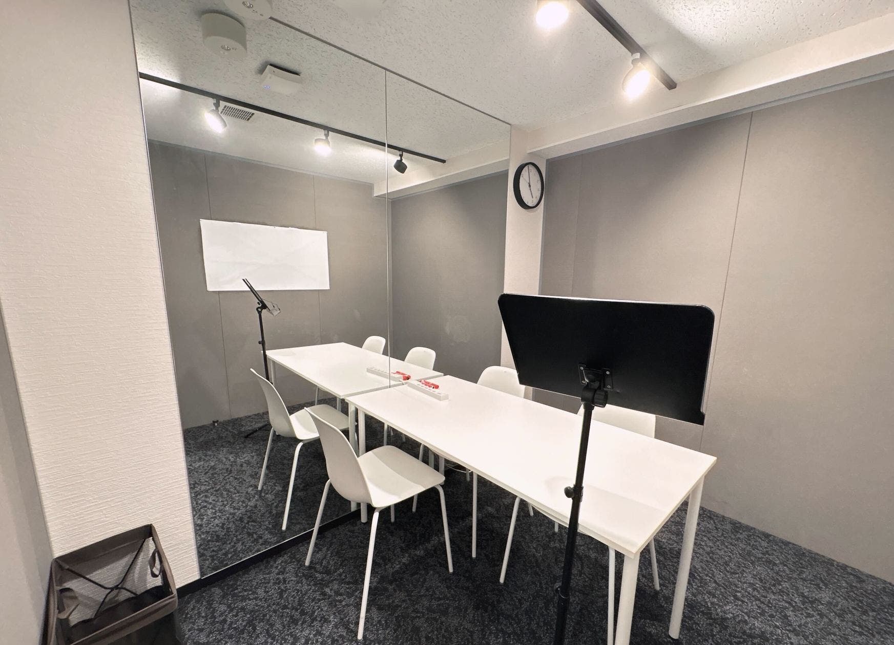 【渋谷駅徒歩6分】防音スタジオ（ルーム11）：楽器，歌唱，テレワークにも◎の写真2