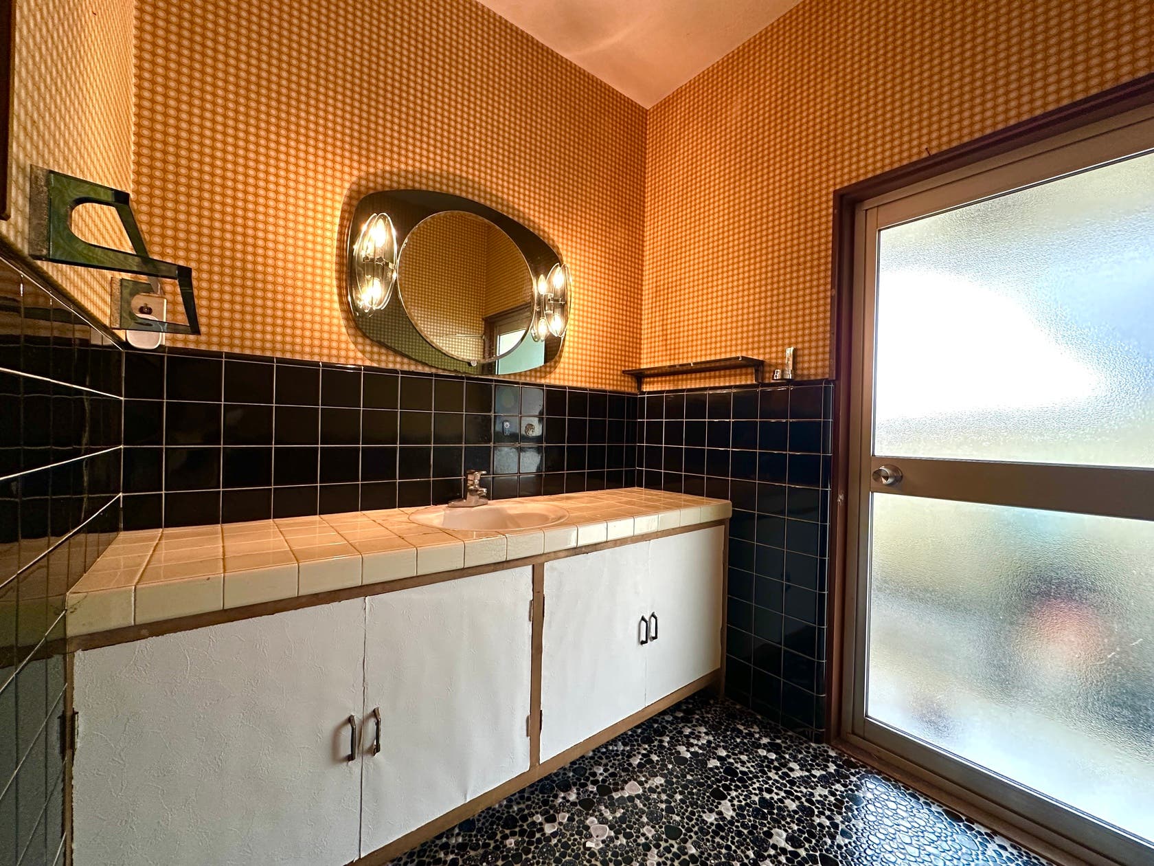 和室・洋室・キッチン・日本庭園！レトロな和洋折衷で部屋数多く撮影向き！の写真16