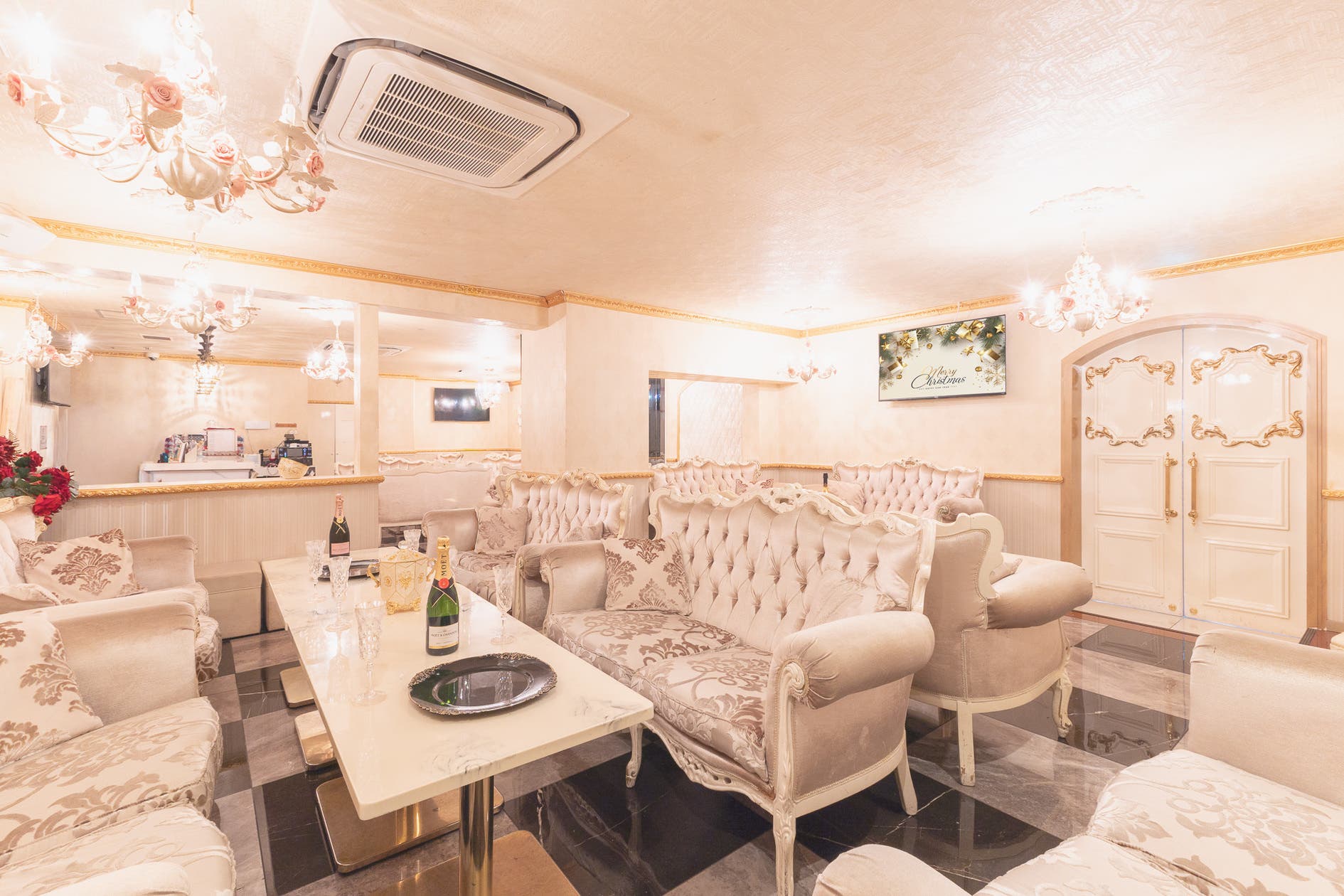 【なんば駅徒歩5分】 パーティースペース‗リリメイド　24時間利用可能⏰バーカウンター付き！🍺【🎄クリスマス＆忘年会🎅】の写真1