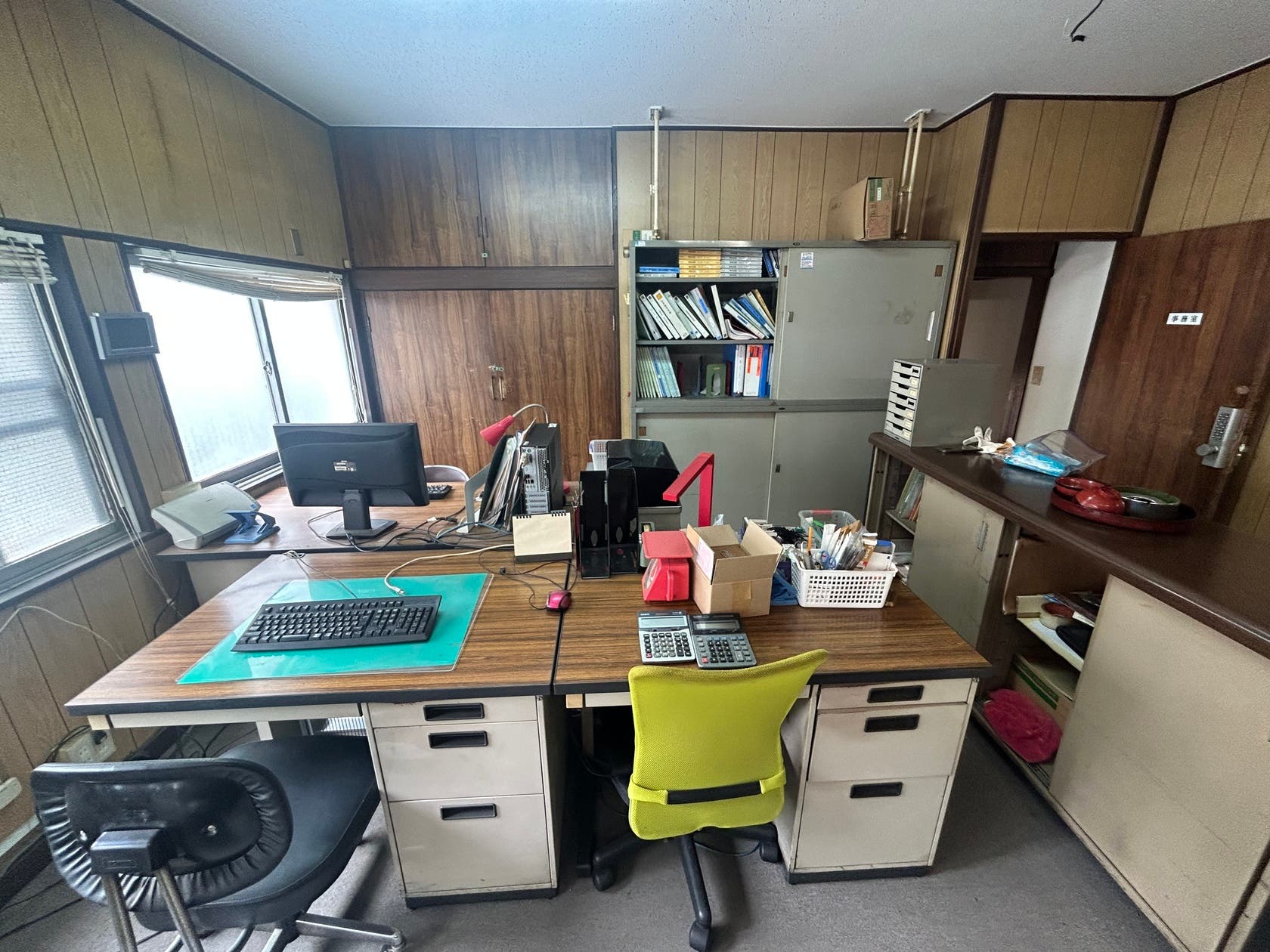 昭和レトロな事務所の写真2