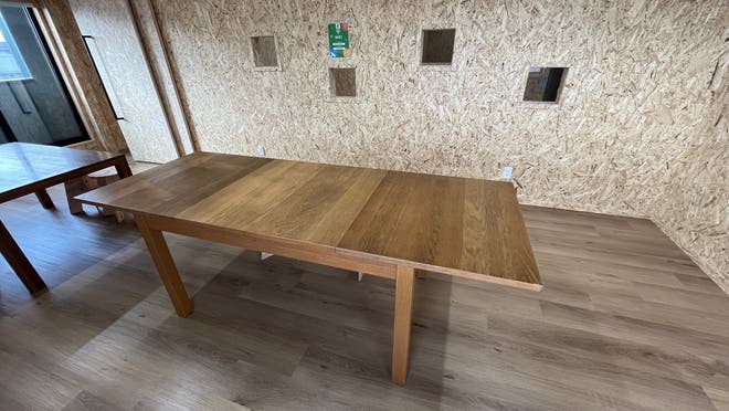 駐車場たっぷり20台!!会議やセミナー、ワークショップや教室などに使えるスペース。ホワイトボードやプロジェクター完備です。の写真7