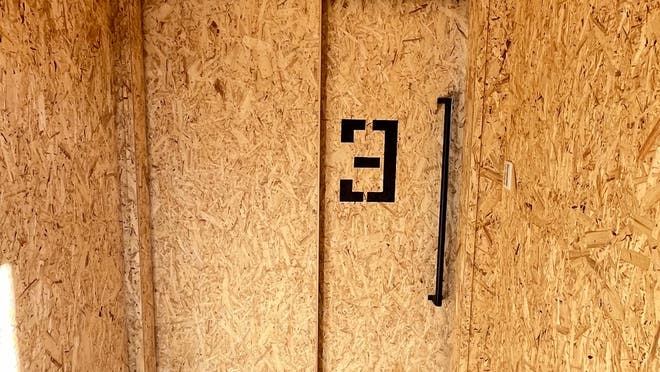 駐車場たっぷり20台!!会議やセミナー、ワークショップや教室などに使えるスペース。ホワイトボードやプロジェクター完備です。の写真9