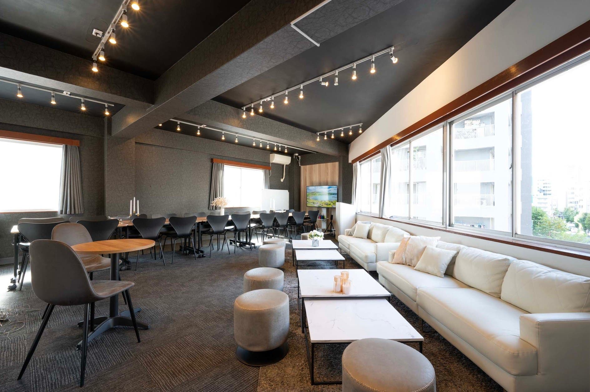 🆕NewOpen🆕神田駅徒歩2分🚶✨最大40名👥120㌅大画面プロジェクター🎥セミナー👥懇親会🥂忘年会🍻の写真1