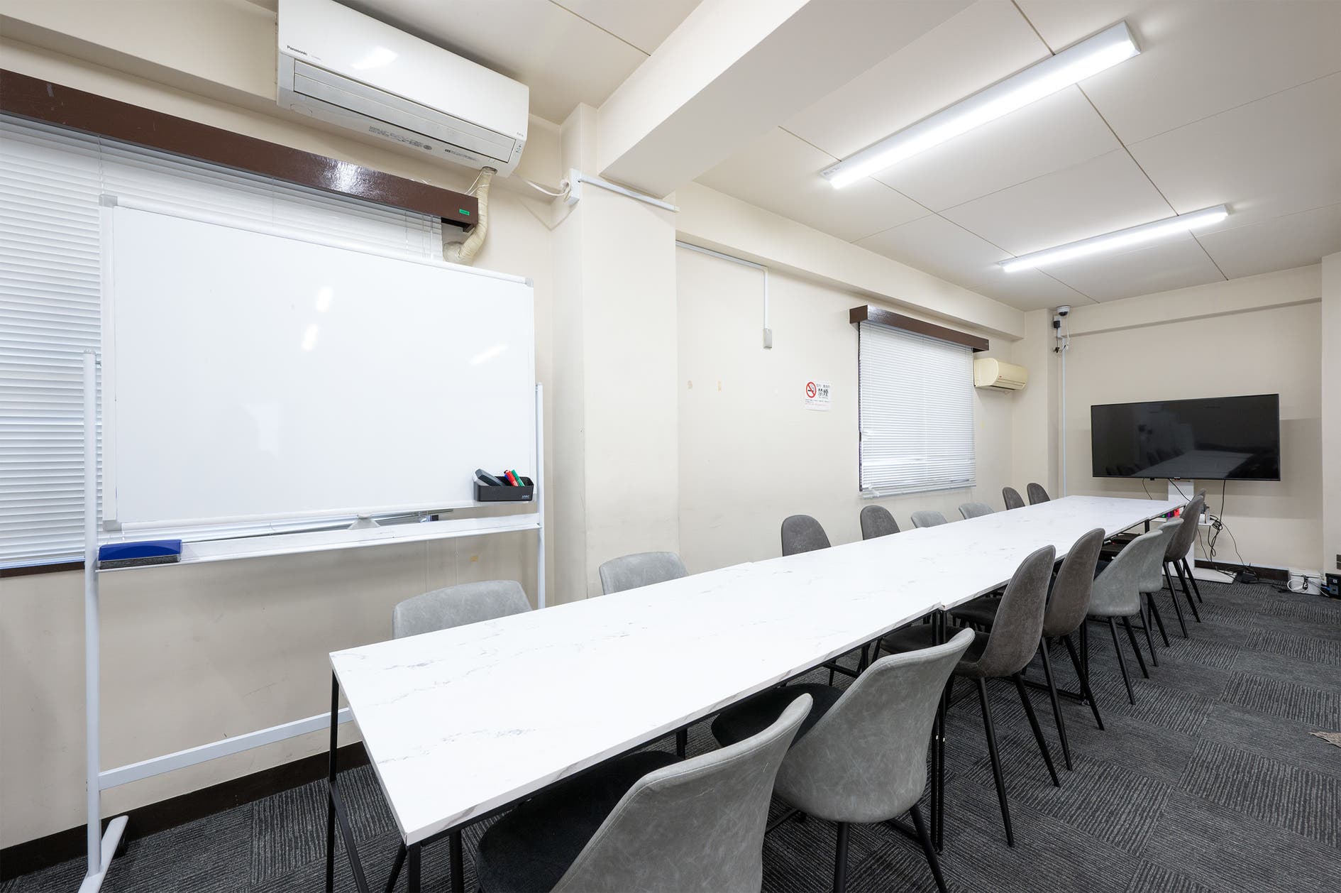 🎈NewOpen🎈神田駅徒歩2分🚶✨最大40名👥120㌅大画面プロジェクター🎥セミナー👥懇親会🥂忘年会🍻の写真3