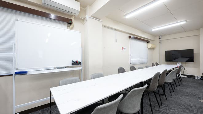 🎈NewOpen🎈神田駅徒歩2分🚶✨最大40名👥120㌅大画面プロジェクター🎥セミナー👥懇親会🥂忘年会🍻の写真3