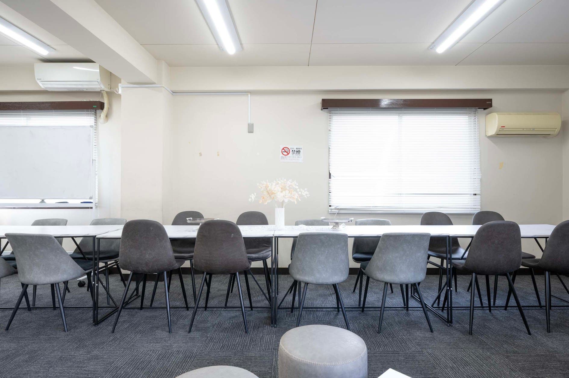 🎈NewOpen🎈神田駅徒歩2分🚶✨最大40名👥120㌅大画面プロジェクター🎥セミナー👥懇親会🥂忘年会🍻の写真7