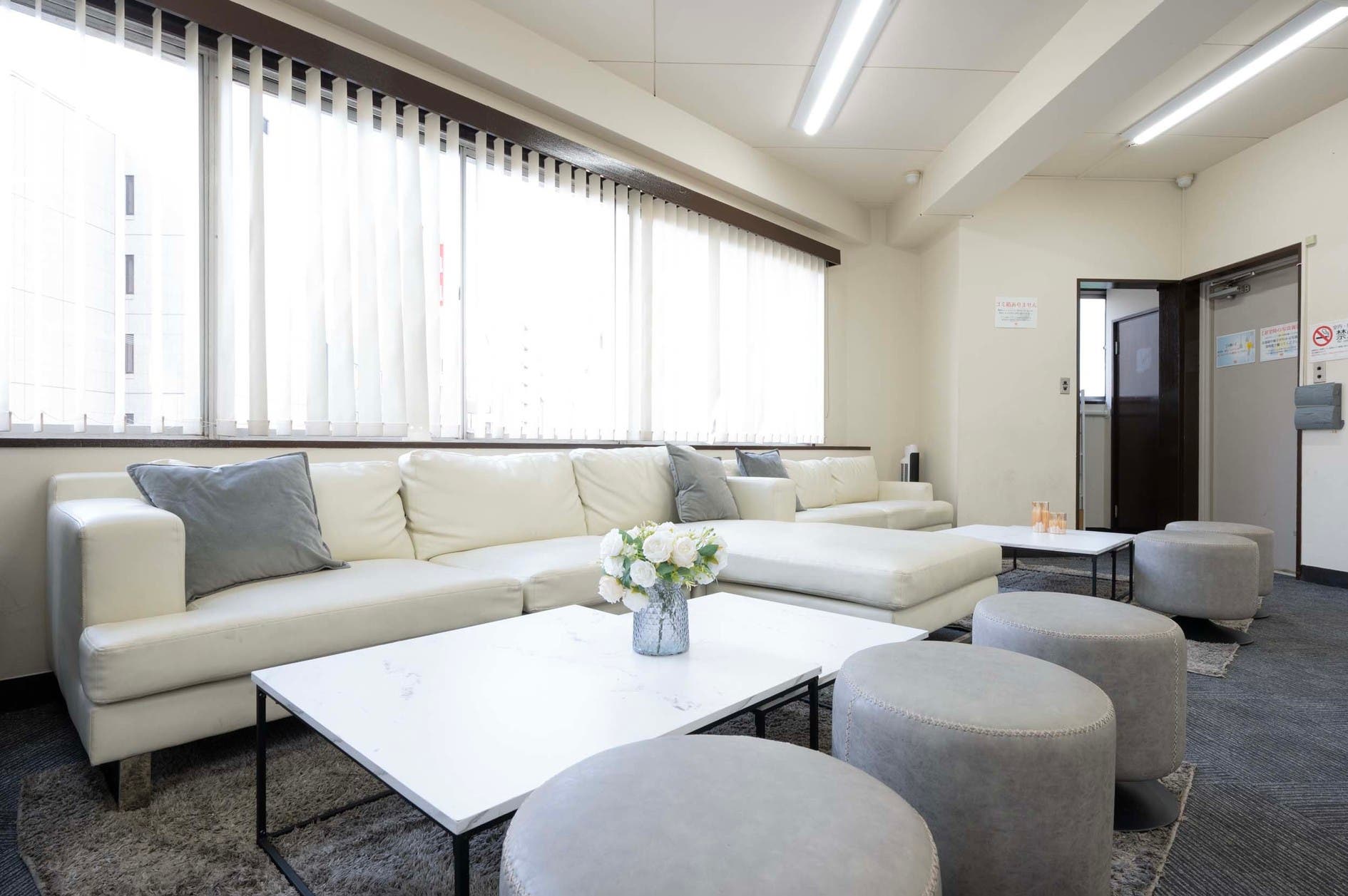 🎈NewOpen🎈神田駅徒歩2分🚶✨最大40名👥120㌅大画面プロジェクター🎥セミナー👥懇親会🥂忘年会🍻の写真12