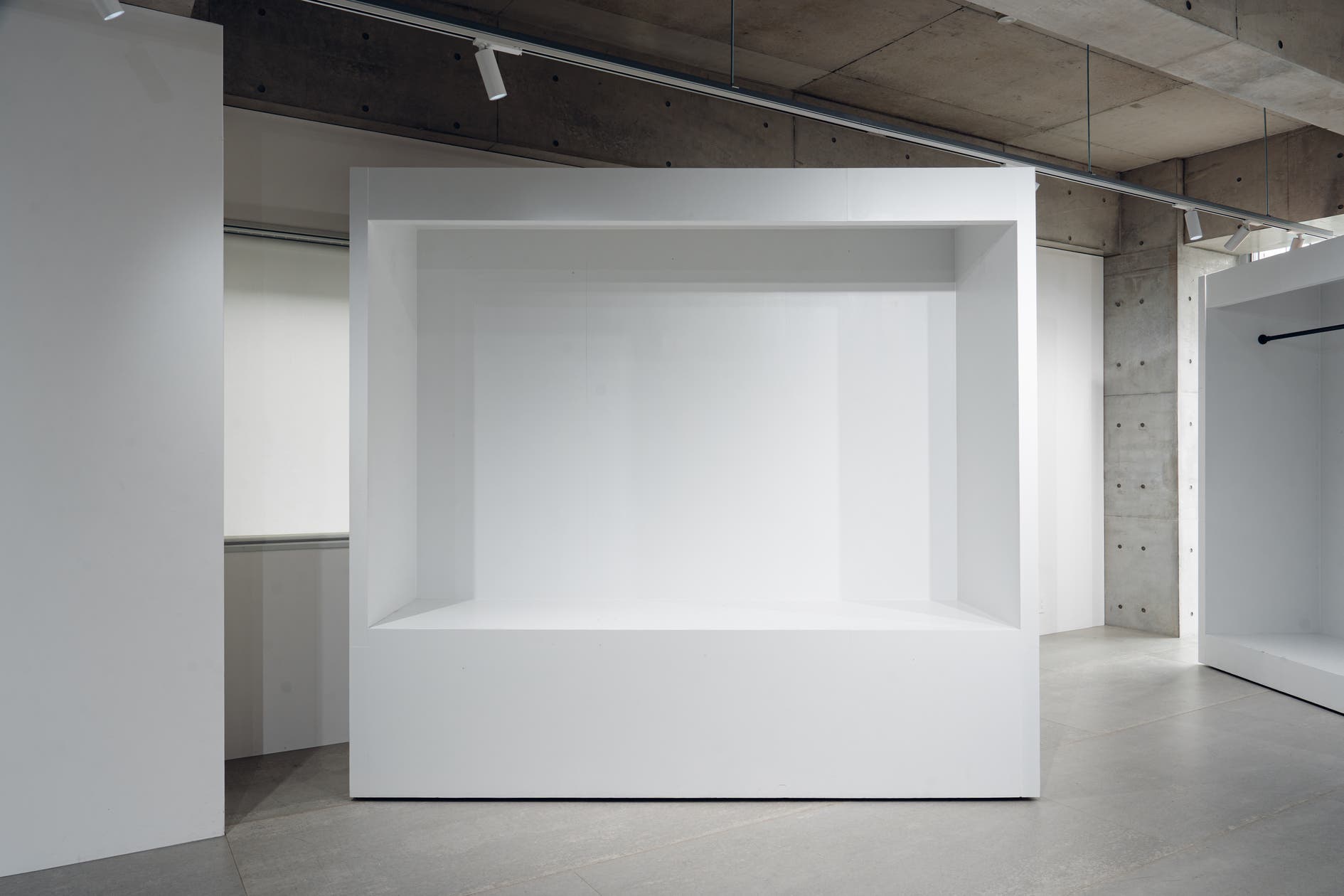 hRp_a 4F Gallery & Event 神宮前スペースの写真7