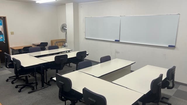 学習塾の教室の写真9