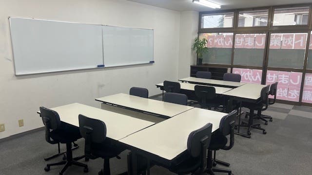 学習塾の教室の写真10