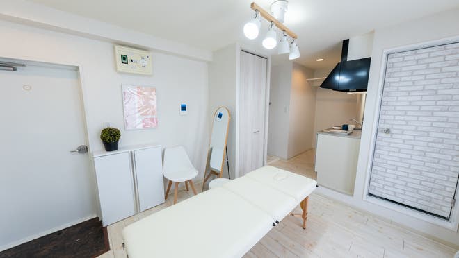 【オープン記念価格✨】鶴見駅徒歩3分 28平米 シンプルでおしゃれな完全個室のプライベートサロン🌿の写真4