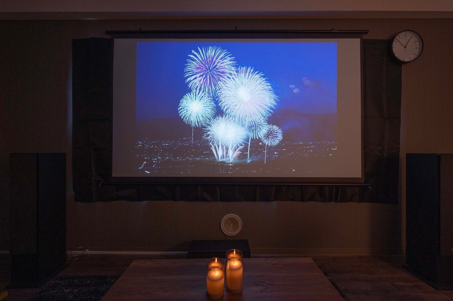 【大画面で映画・ライブ鑑賞】大船駅4分🚶最高画質4Kﾌﾟﾛｼﾞｪｸﾀｰ・超特大100ｲﾝﾁｽｸﾘｰﾝ・最高音質で映画鑑賞🍿の写真11