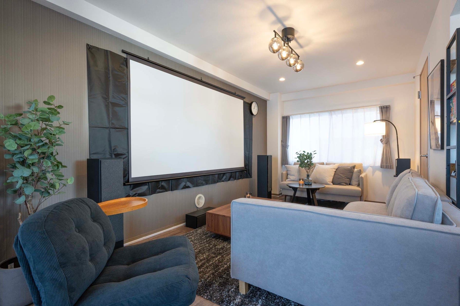 【大画面で映画・ライブ鑑賞】大船駅4分🚶最高画質4Kﾌﾟﾛｼﾞｪｸﾀｰ・超特大100ｲﾝﾁｽｸﾘｰﾝ・最高音質で映画鑑賞🍿の写真15