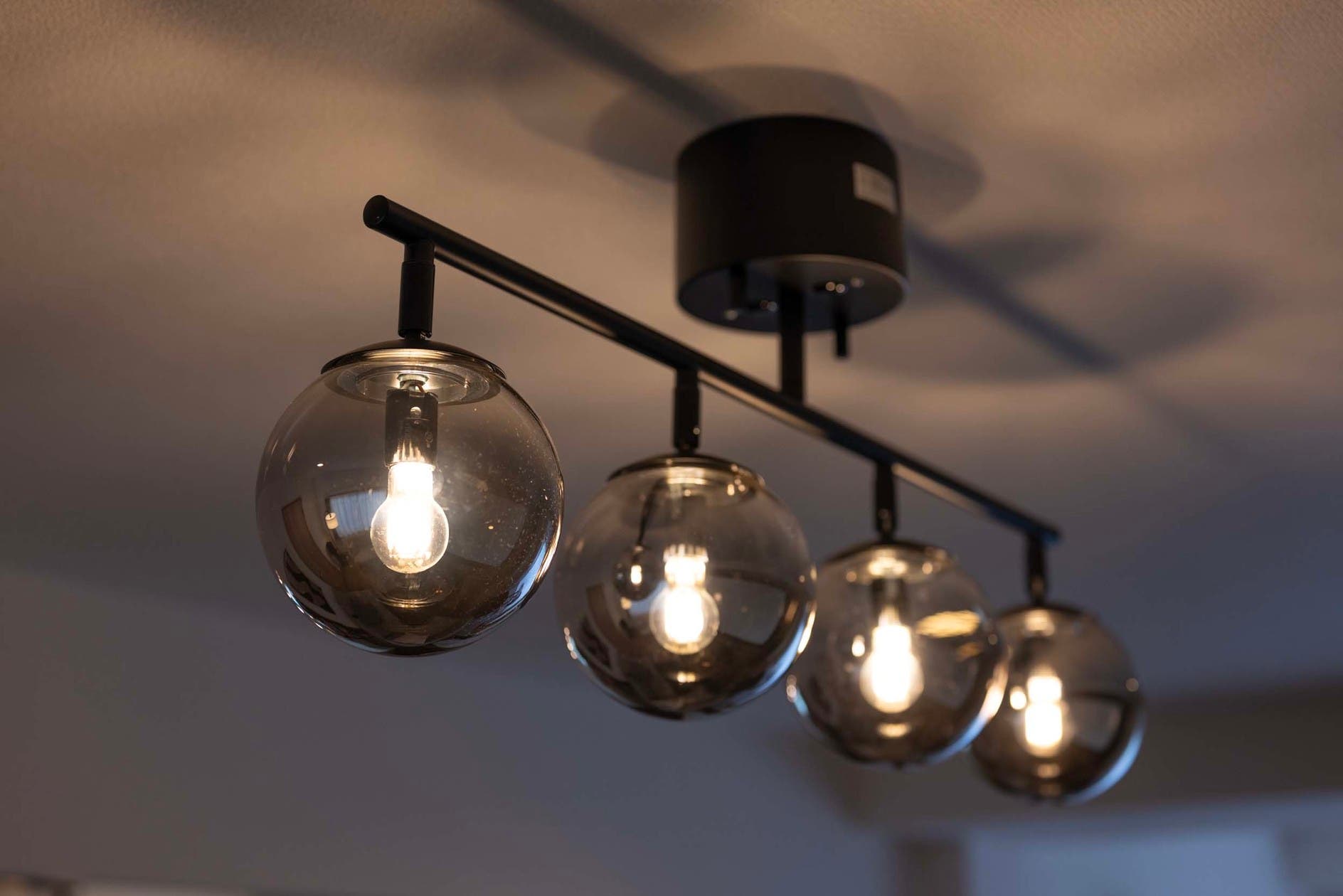 【大画面で映画・ライブ鑑賞】大船駅4分🚶最高画質4Kﾌﾟﾛｼﾞｪｸﾀｰ・超特大100ｲﾝﾁｽｸﾘｰﾝ・最高音質で映画鑑賞🍿の写真23