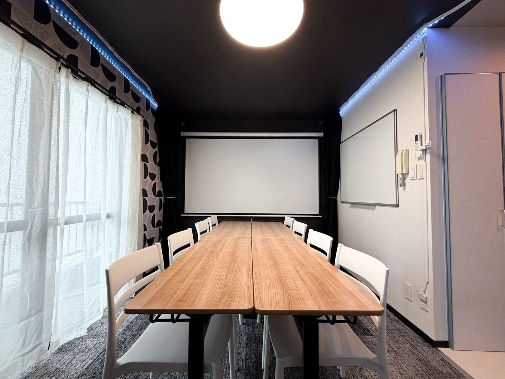 【静岡駅4分、10名利用可】完全個室！会議！シアター！ボードゲーム！押し活！ママ友！ デート！貸し会議室ユニエル 静岡プレミアムの写真1
