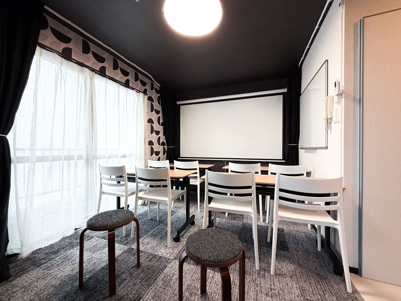【静岡駅4分、10名利用可】完全個室！会議！シアター！ボードゲーム！押し活！ママ友！ デート！貸し会議室ユニエル 静岡プレミアムの写真7