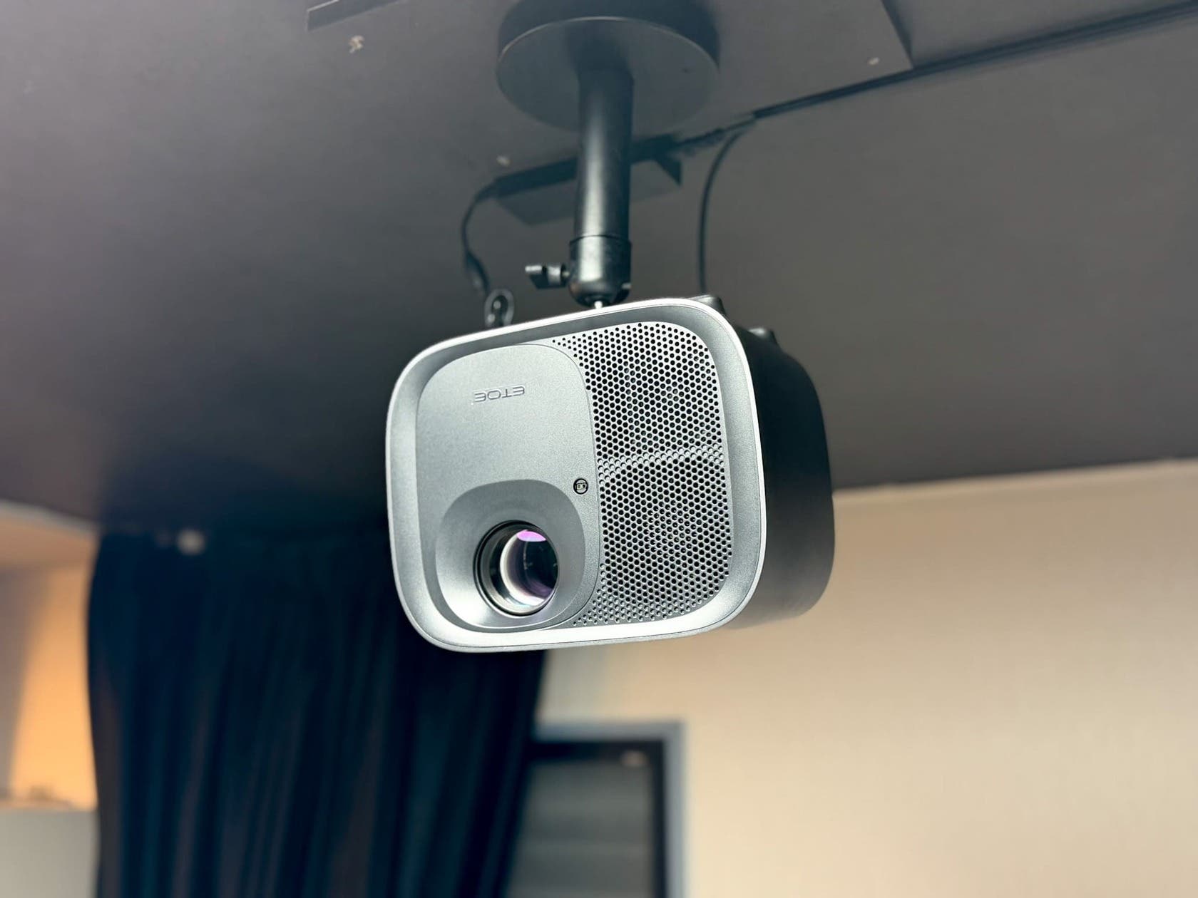 【静岡駅4分、10名利用可】完全個室！会議！シアター！ボードゲーム！押し活！ママ友！ デート！貸し会議室ユニエル 静岡プレミアムの写真18