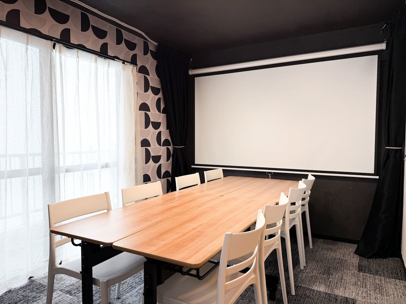 【静岡駅4分、10名利用可】完全個室！会議！シアター！ボードゲーム！押し活！ママ友！ デート！貸し会議室ユニエル 静岡プレミアムの写真4