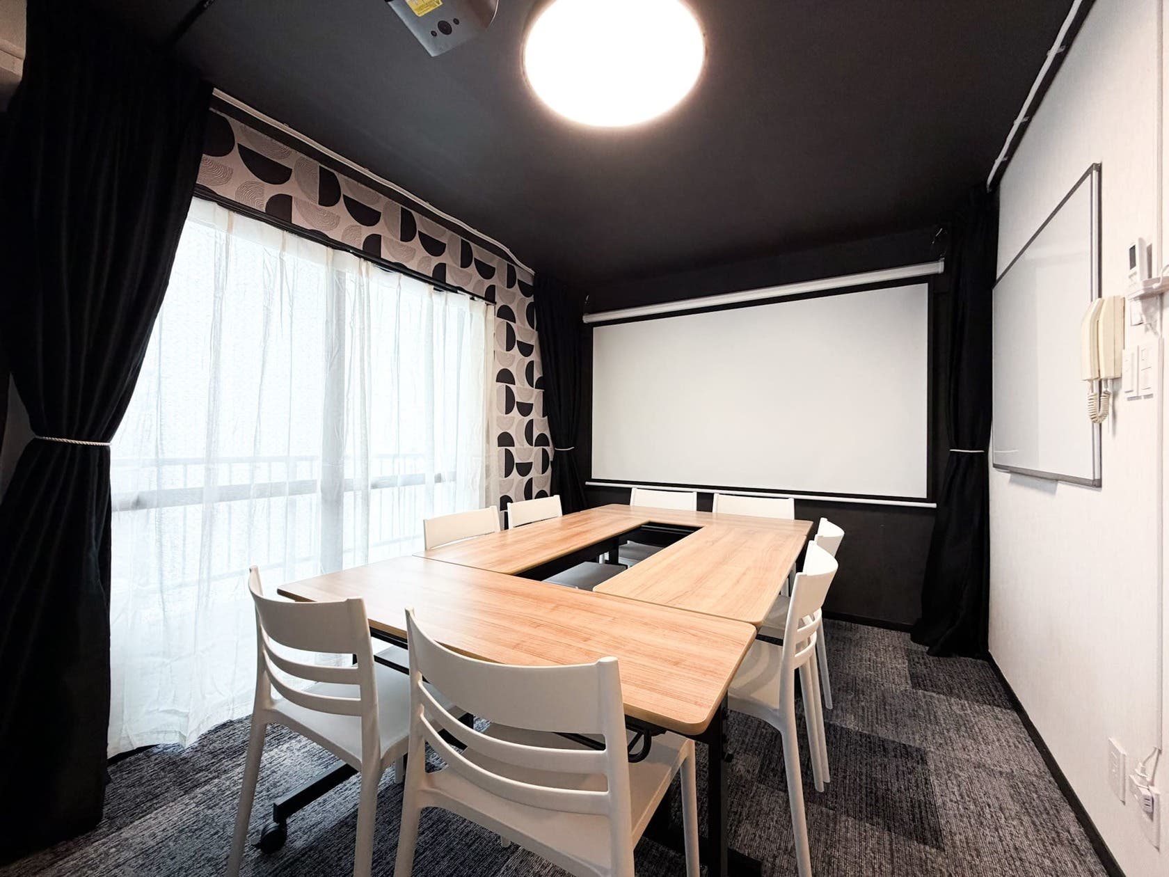 【静岡駅4分、10名利用可】完全個室！会議！シアター！ボードゲーム！押し活！ママ友！ デート！貸し会議室ユニエル 静岡プレミアムの写真8