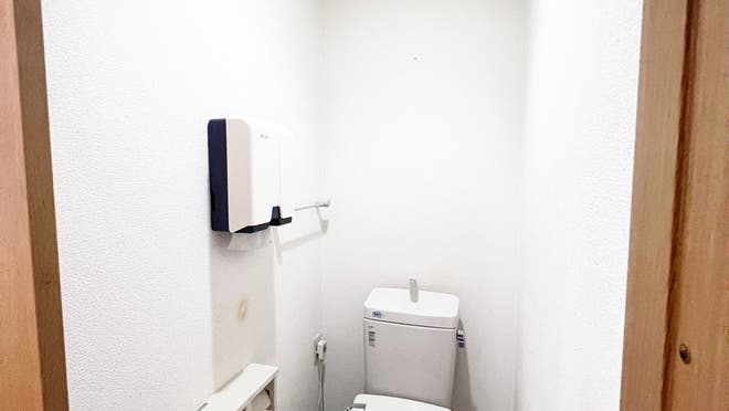 芸術・クラフト制作や展示、多人数レッスンに最適な高知中心部の広々アトリエの写真5