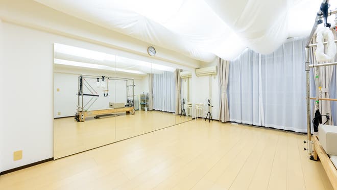 オープン特価800円🎉【横浜エリア|東神奈川駅5分】ピラティス・ヨガ・ダンス等の練習、レッスン等に👍|ピラティスマシン設置の写真10