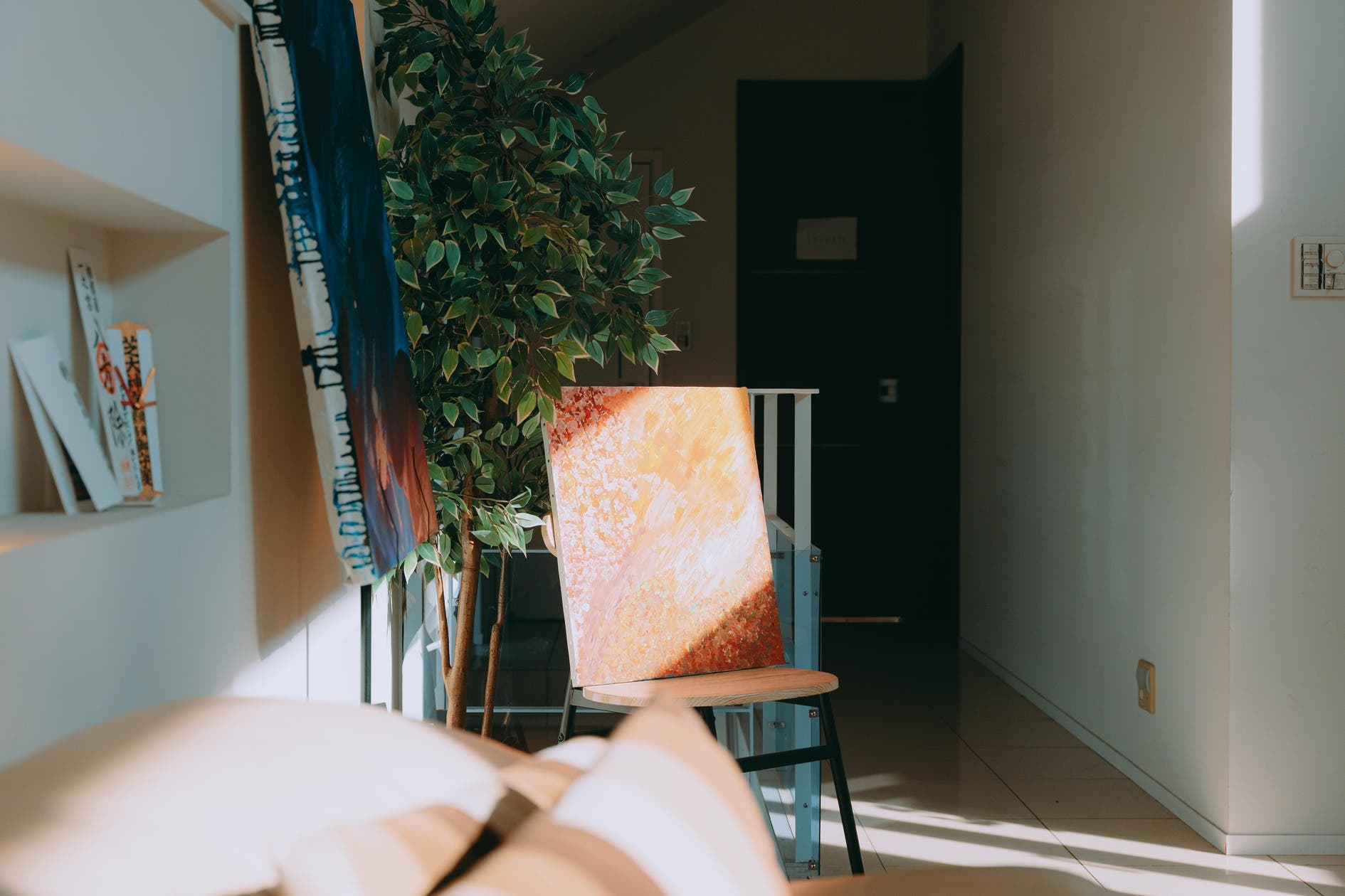 ハウススタジオ（パーティOK）📷潤沢太陽光に30畳リビングと大規模キッチン！撮影やパーティに贅沢空間📷室内最大30名収容👬の写真15