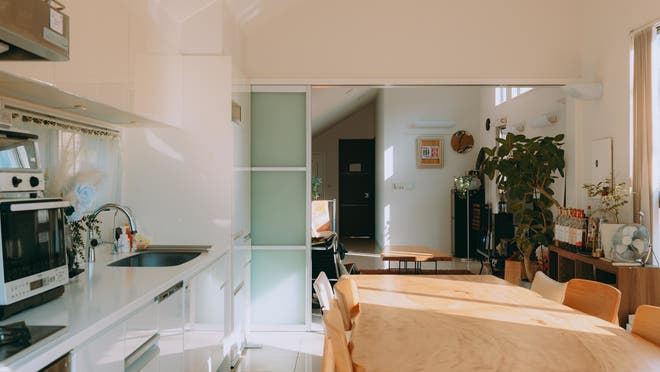 ハウススタジオ(パーティOK)📷潤沢太陽光に30畳リビングと大規模キッチン!撮影やパーティに贅沢空間📷室内最大30名収容👬の写真16