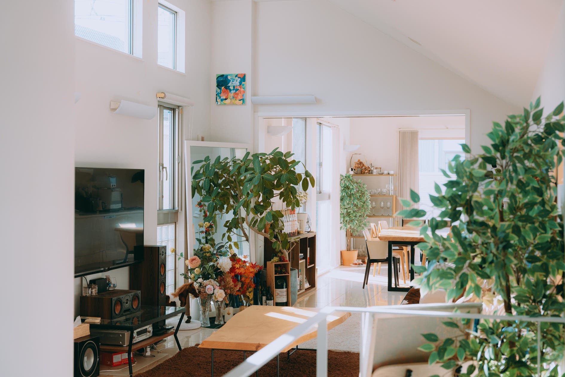 ハウススタジオ（パーティOK）📷潤沢太陽光に30畳リビングと大規模キッチン！撮影やパーティに贅沢空間📷室内最大30名収容👬の写真2