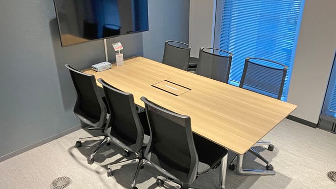 会議室 02(6名)の写真1