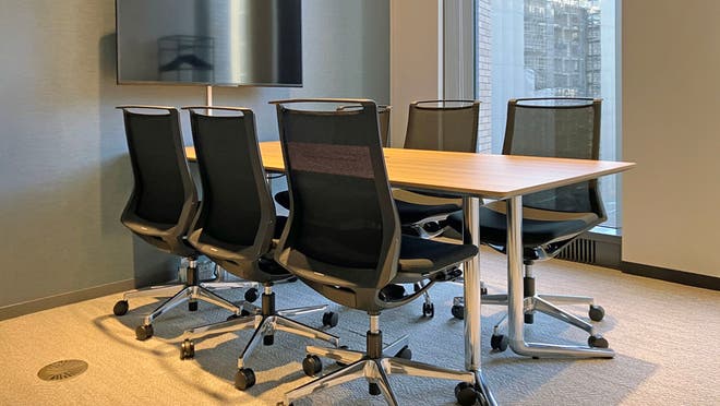 会議室 02(6名)の写真2