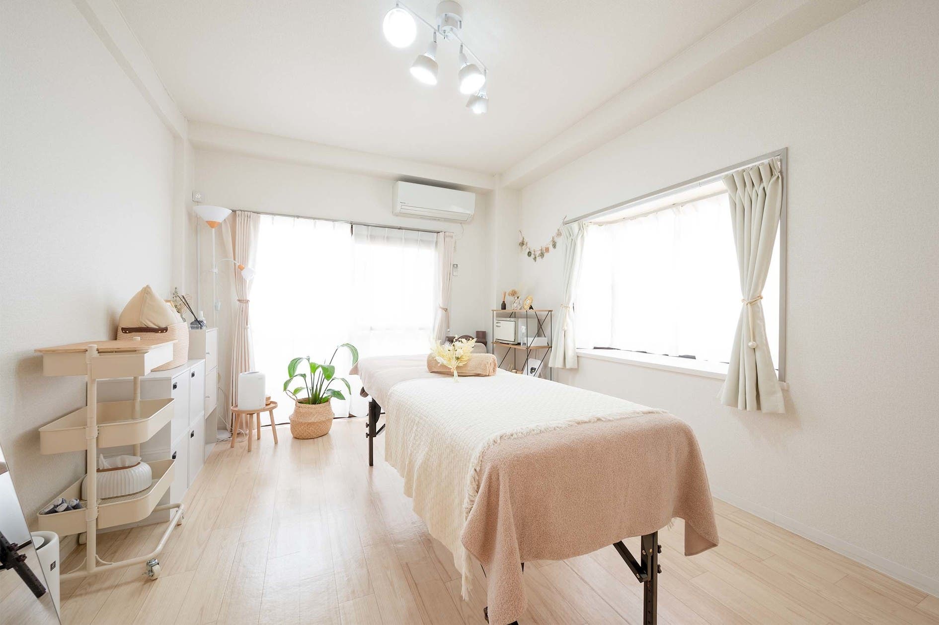 【藤沢本町駅徒歩3分❣️】150分以上の利用で大判タオル1枚無料✨マッサージ、カウンセリング、メイクレッスンなどに✨の写真2