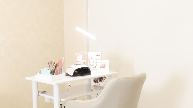 【広島駅徒歩圏内】ネイル・ヘッドスパ・占いOK/個室プライベート空間/静かで落ち着く空間の写真2