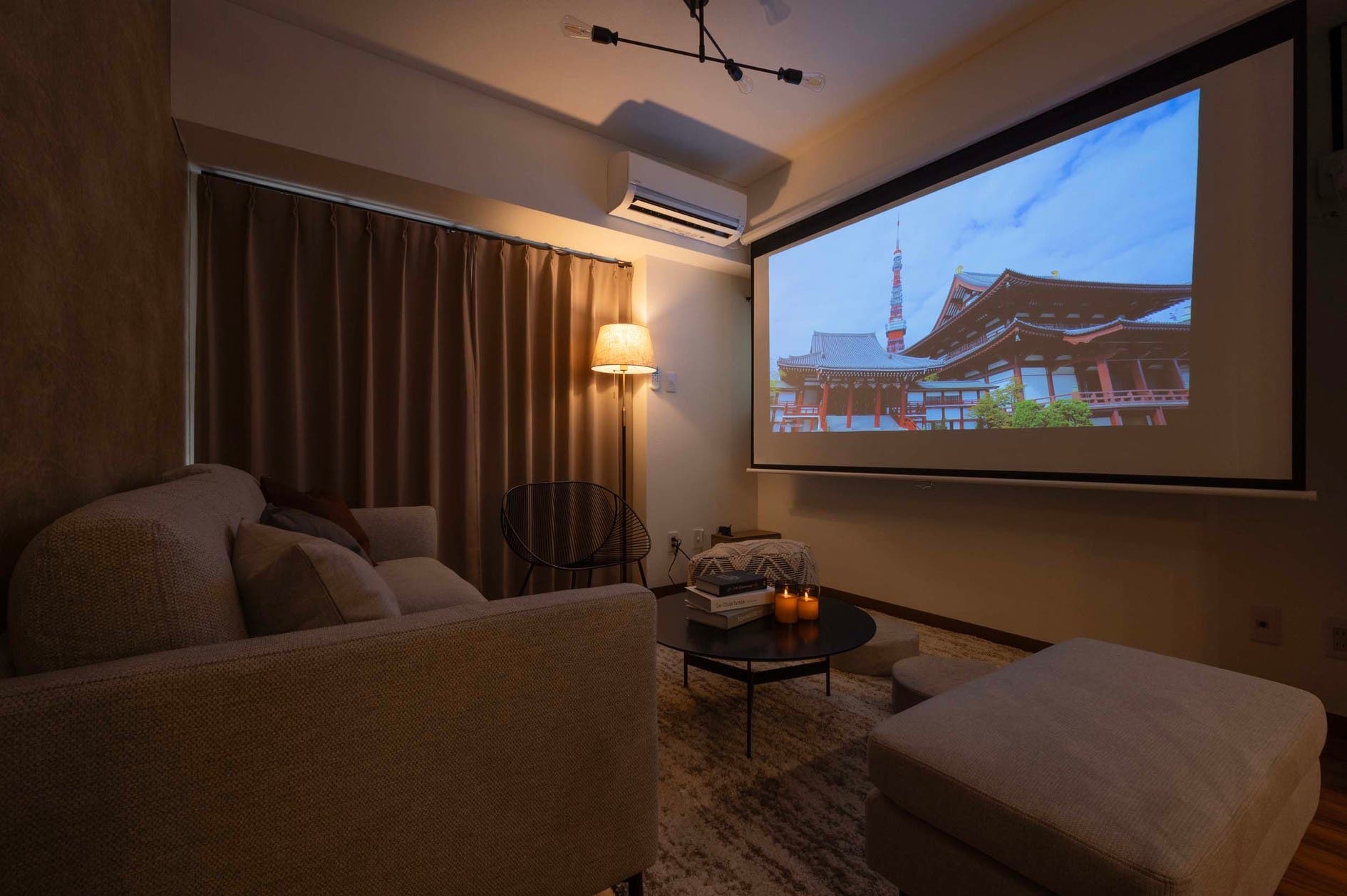 池袋駅3分🚃24H/最大14名着席🎉大型スクリーン🎬映画・大人気ゲーム機🎮おしゃれなケータリング♪の写真27