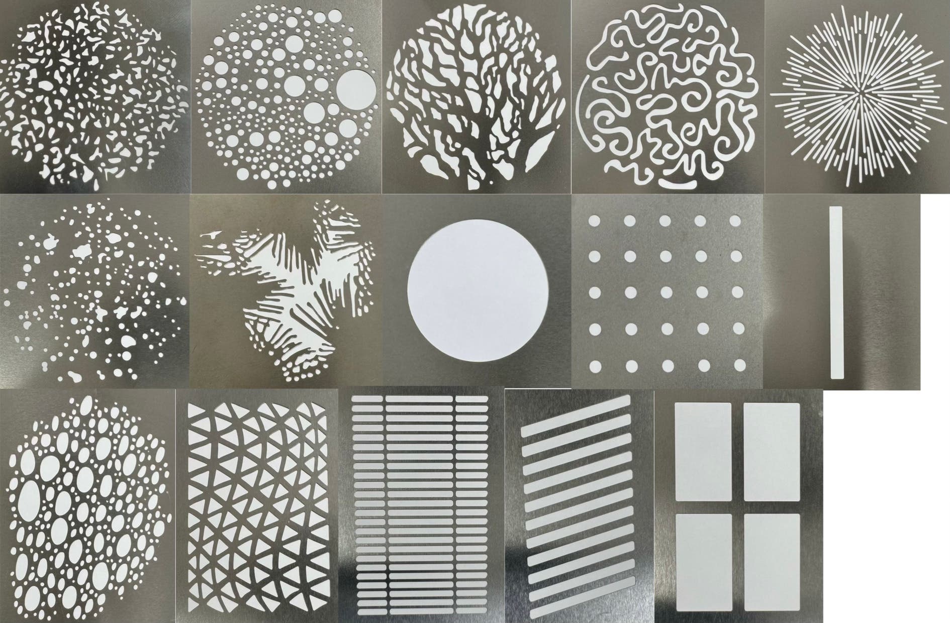 自然光と背景紙で多彩な撮影が可能！スタッフ常駐で安心✨早朝・深夜もOK⭕️プロジェクター完備で推し活にも📽️の写真10