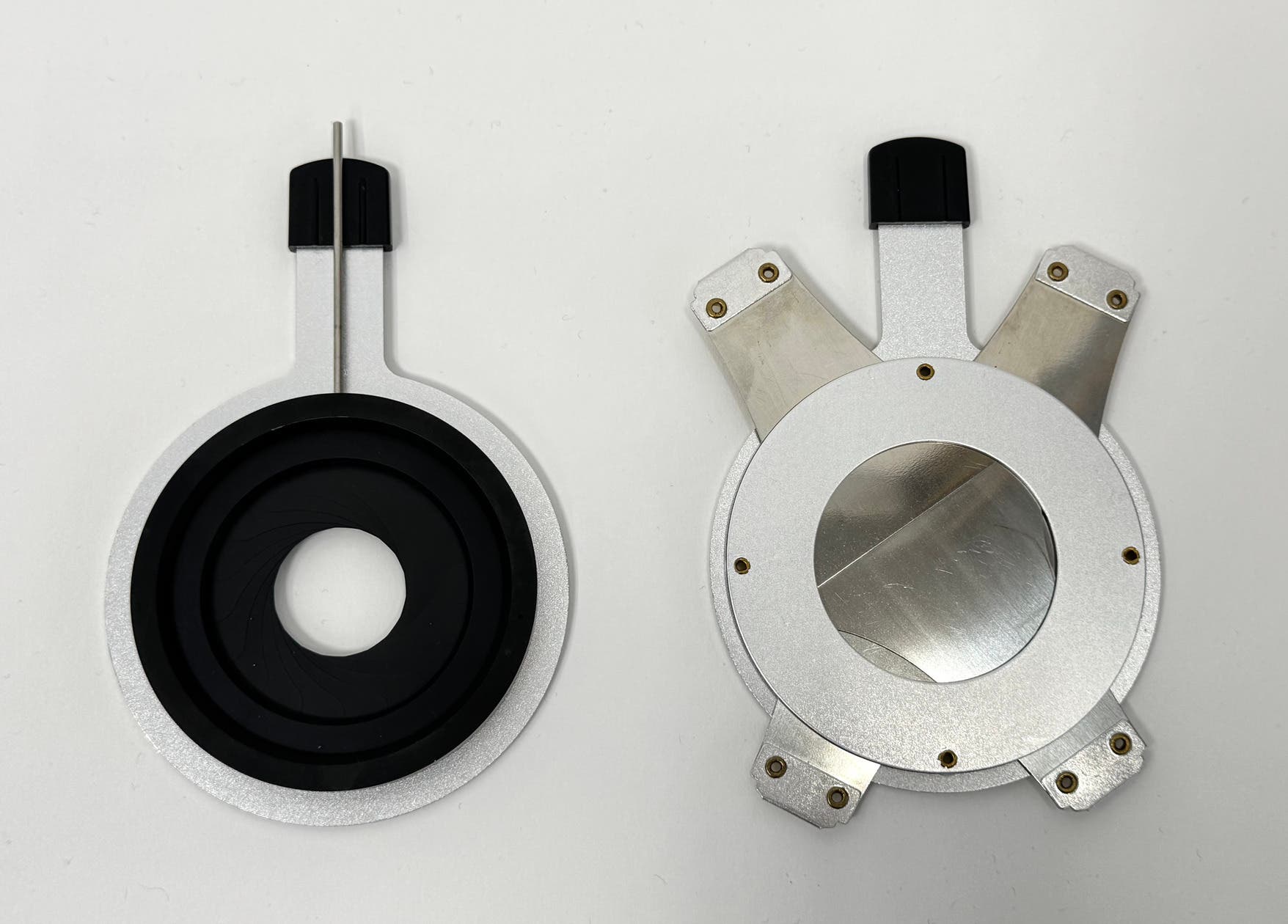 自然光と背景紙で多彩な撮影が可能！スタッフ常駐で安心✨早朝・深夜もOK⭕️プロジェクター完備で推し活にも📽️の写真11