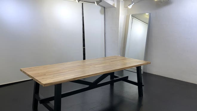 【表参道駅8分】撮影スタジオや展示会などに最適な白を貴重とした天高なレンタルスペースの写真2