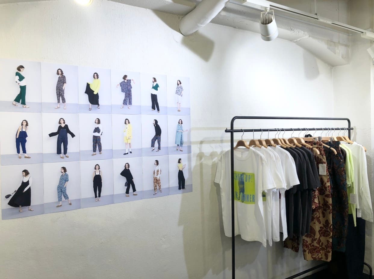 【表参道駅8分】撮影スタジオや展示会などに最適な白を貴重とした天高なレンタルスペースの写真4