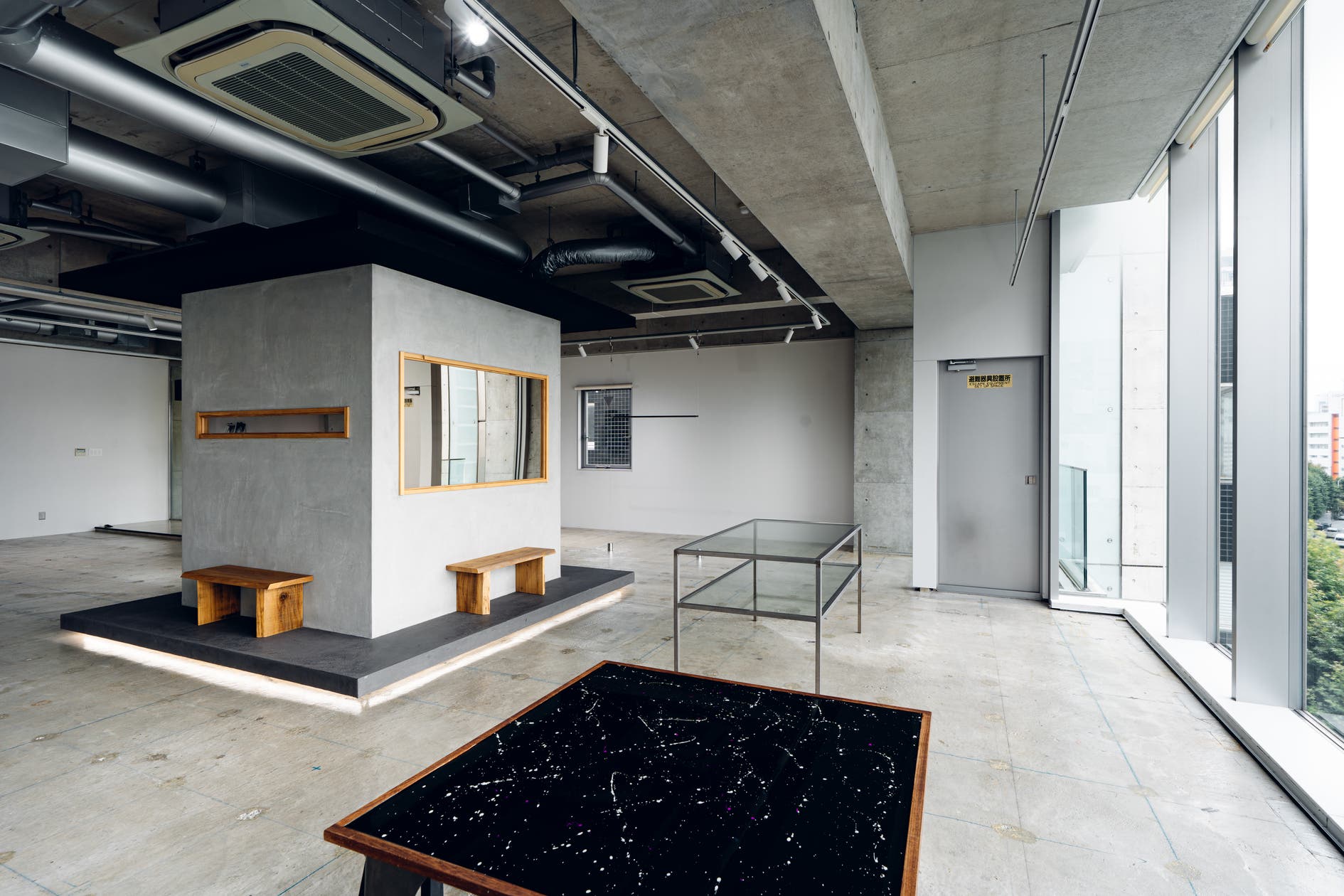 hRp_a 5F Gallery & Event 神宮前スペースの写真4